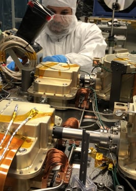 Thermal Straps vs Heat Pipes and Vapor Chambers